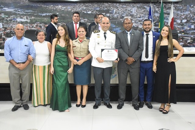 Bruno André Faneli, Ten Cel BM, comandante do 8º GBM recebe Título de Cidadania Jequieense ...